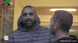 Ostia, Roberto Spada picchia l'inviato tv di Nemo on Make a GIF