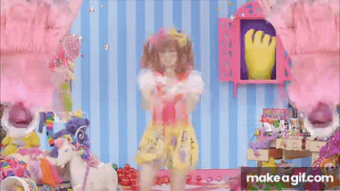きゃりーぱみゅぱみゅ - PONPONPON , Kyary Pamyu Pamyu - PONPONPON on Make a GIF