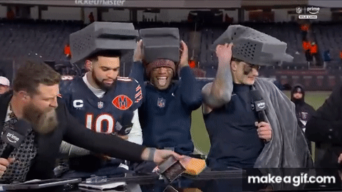 Caleb Williams Dj Moore And Colston Loveland React To Bears Comeback