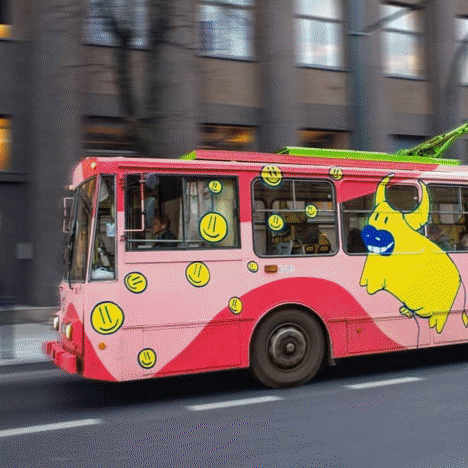 Kaunastic buses on Make a GIF