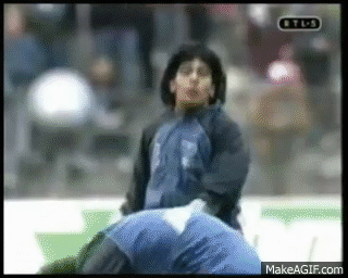 Maradona, calentamiento: Lección de fútbol y baile / Opus - Live is ...