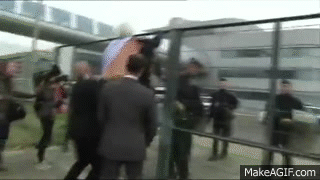 Air France shirtless bosses flee from angry protesters - BBC News on ...