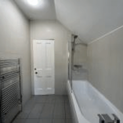 3 Bedroom Flat to Rent on Make a GIF