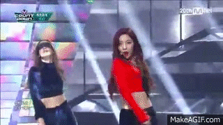 f(x)(에프엑스) - "4Walls" Comeback stage M COUNTDOWN 151029 EP.449 on Make a GIF