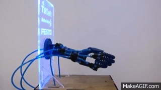 Rob Scharff's Soft Robotics 3D-printed hand responds to human grip on ...