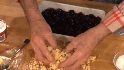 Jacques Pépin Teaches You How to Make a Cherry Crumble on Make a GIF