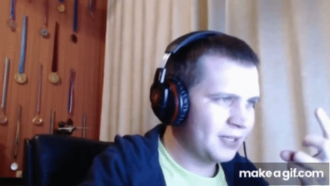 Егор Маркелов (markeloff) Выпил пол литра пива за 7 секунд on Make a GIF