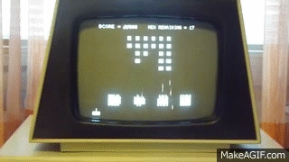 Commodore PET 2001 - playing PAC MAN & SPACE INVADERS on Make a GIF