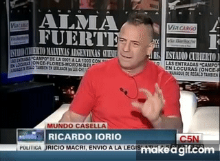Ricardo Iorio - a mi tmb me gusta... el chupi on Make a GIF
