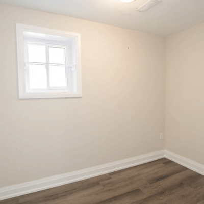 **BEAUTIFUL** 2 BEDROOM + DEN UNIT IN WELLAND!! on Make a GIF