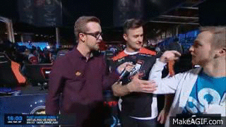Pasha biceps DHW14 interview on Make a GIF