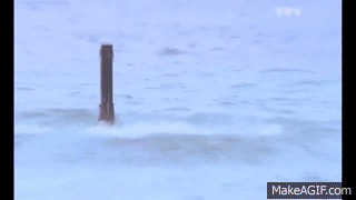 Denis Brogniart sur les poteaux de Koh Lanta on Make a GIF