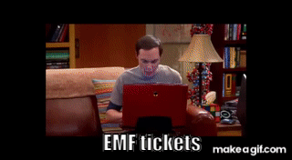 The Big Bang Theory- Comic con- Refresh on Make a GIF