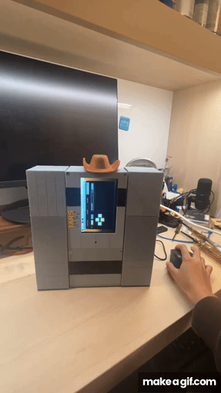 Say hello to TARS!!! on Make a GIF