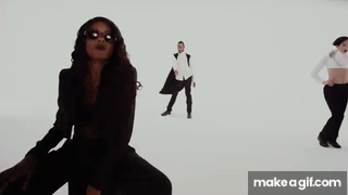 1991 - Azealia Banks on Make a GIF