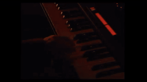 Simply Red - Live at the Lyceum Theatre London (1998) on Make a GIF