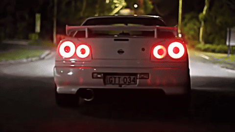Red light of Skyline GT-R R34 on Make a GIF