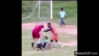 Voadora de 3 pernas on Make a GIF