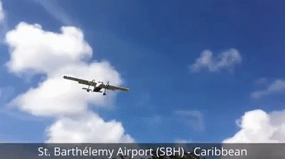 Most DANGEROUS and STRANGEST AIRPORTS in the WORLD! Most amazing ...