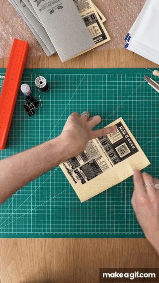 binding a 28 pages zine on Make a GIF