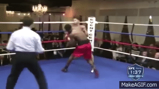 Boxe Courtney Bull Blocker Dominic Goode l'incroyable KO on Make a GIF