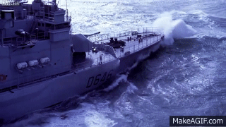 Fragata de la Armada Naval Francesa Latouche Treville F70 en medio de ...