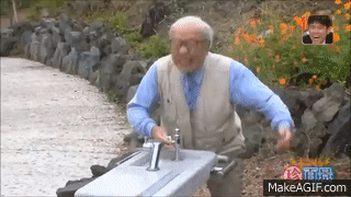 Super Crazy Japanese Water Fountain Prank 超搞笑的日本整人饮水机 on Make a GIF