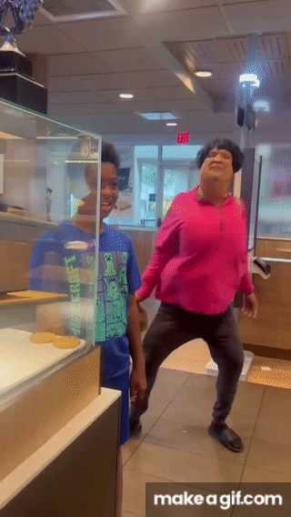 Obese Betty get upset with McDonald’s Worker! 😳 Pt2 on Make a GIF