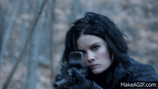 Blindspot - Patterson Runs for Her Life (Episode Highlight) on Make a GIF