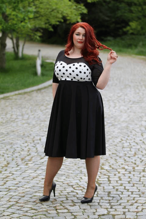 plus size is sexy sirena plus on Make a GIF