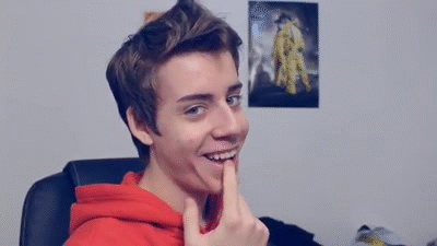 CELLBIT RESPONDE #4 - CANELA, TARRASQUE E CARECA on Make a GIF