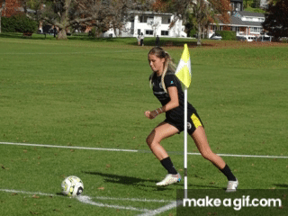Hannah Saxon on Make a GIF