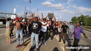 Jukebox Challenge - Shake It on Make a GIF