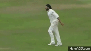 Funny hit wicket by inzamam ul haq on Make a GIF