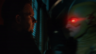 Legends of Tomorrow Season 2 Episode 2 - Reverse-Flash kills Rex Tyler ...