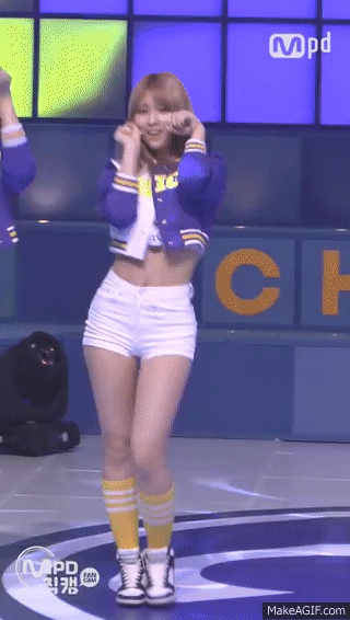 [MPD직캠] 트와이스 모모 직캠 Cheer Up TWICE MOMO Fancam @엠카운트다운_160428 on Make a GIF