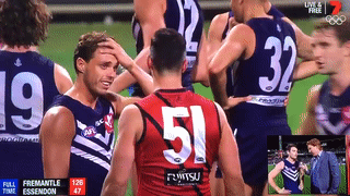 Last 41 seconds Fremantle vs Essendon round 11 2016 on Make a GIF