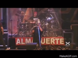 Ricardo Iorio re loco on Make a GIF