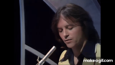 10cc - I'm Not In Love- Top Of The Pops 25-12-1975 on Make a GIF