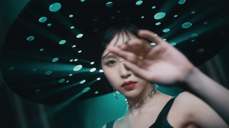MISAMO “Do not touch” M/V on Make a GIF