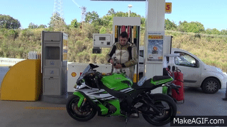 KAWASAKI NINJA ZX10R (2015) on Make a GIF