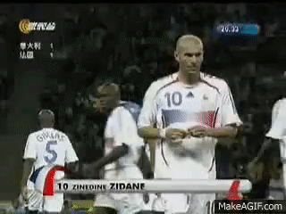 Zidane, a Cabeçada on Make a GIF