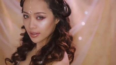 Fantasy Looks // The Magician + High Priestess on Make a GIF