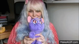 A dream coloured life - My NärCon shopping haul on Make a GIF