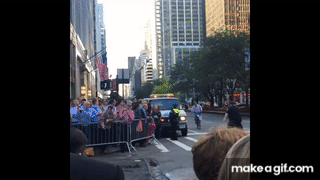 Bike rider tackled seconds before crossing Obama's motorcade [VIDEO ...
