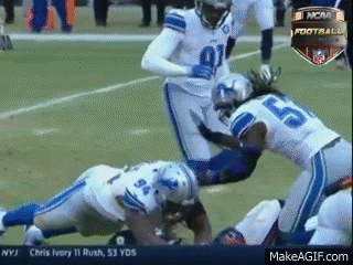 Bears' Jimmy Clausen Takes Helmet-to-Helmet Hit, Retaliates on Make a GIF