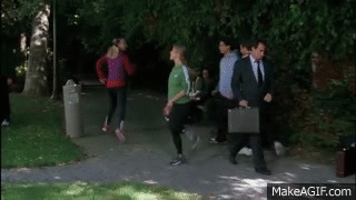 Phoebe's running style | Friends on Make a GIF