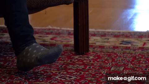 Donna Richardson tapping her foot to the beat on Make a GIF