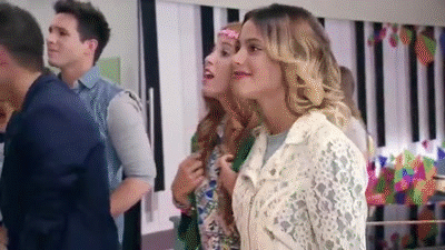 Violetta: Momento Musical: Los chicos de R5 cantan "Heart Made Up On ...