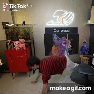 Carre fallo haciendo ejercicio on Make a GIF